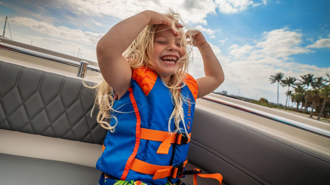 Boating With Kids: 5 Ways to Help Your Kids Love It - BOATsmart! Blog